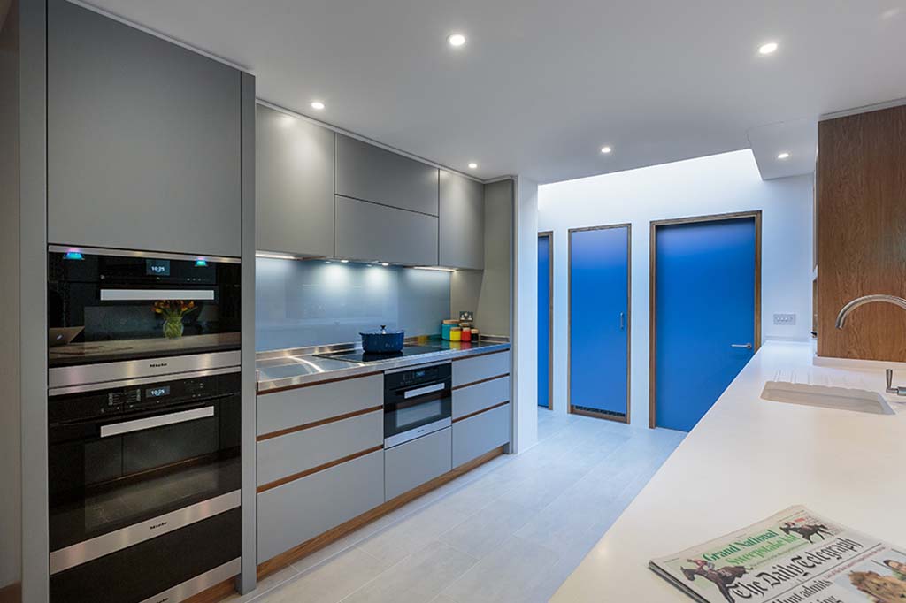 Contemporary Handleless Bespoke Kitchen - Kestrel Kitchens