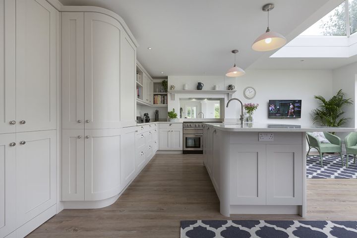 Curved Open-Plan Kitchen Design - Kestrel Kitchens